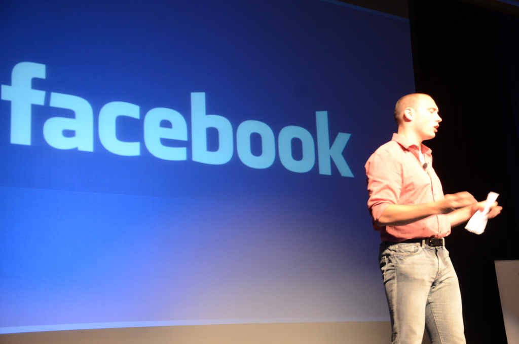 Facebook Has Become A Manipulative Boyfriend