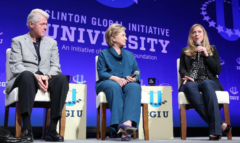 Clinton Foundation Spent Barely 6 Percent On Charitable Grants In 2014