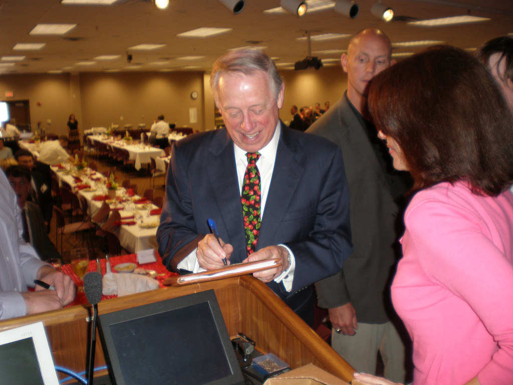 Tennessee Senate Race Shows Moderate Democrats Are Extinct In 2018