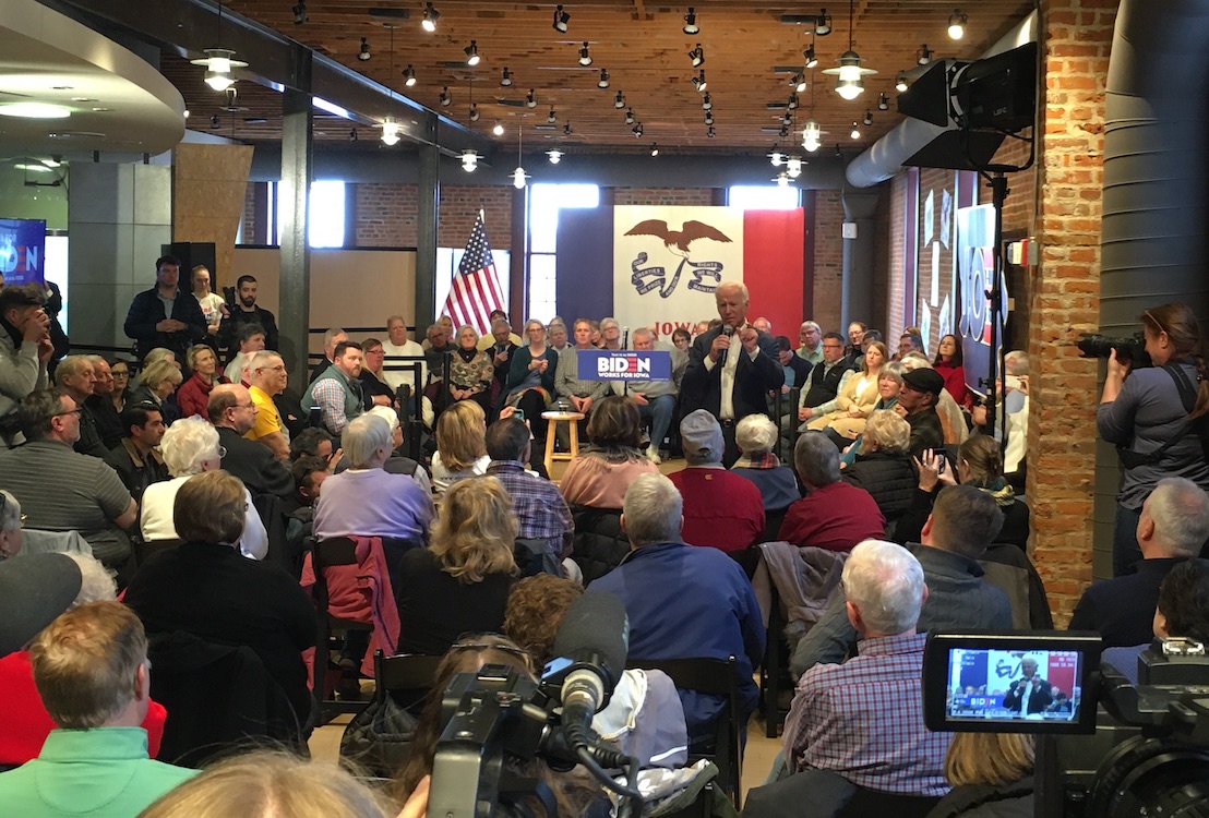Amid Media Blitz, Iowa Democrats Focus On Unity Going Into Caucuses