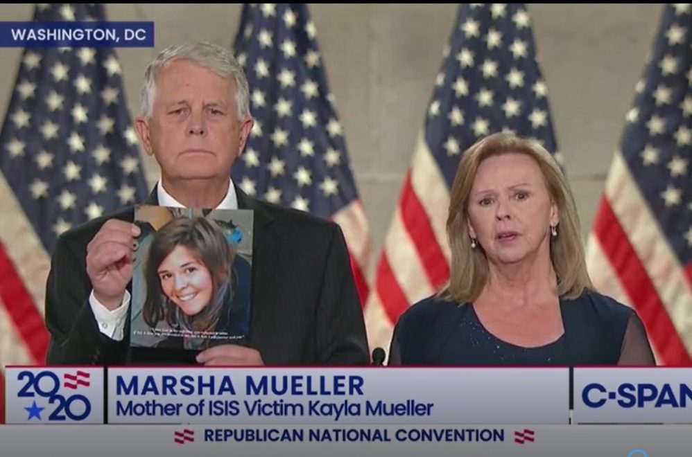 You Didn't Notice The Most Touching Moment Of Kayla's Parents' Plea