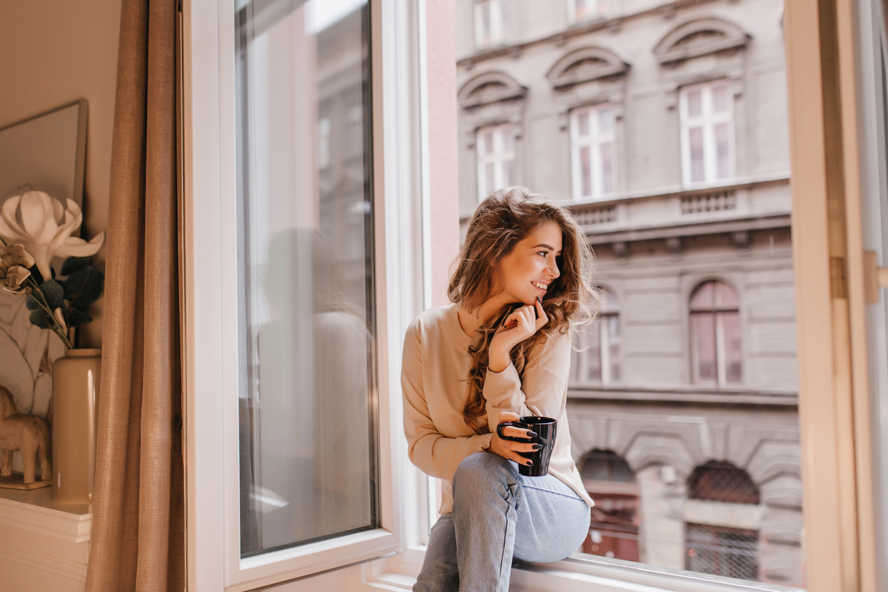 8 Ways To Cultivate Feminine Beauty In A World That Scorns It